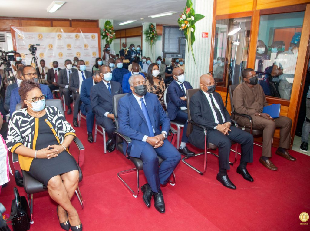 La BVMAC ouverte au public - BVMAC: Bourse des Valeurs Mobilières de l ...