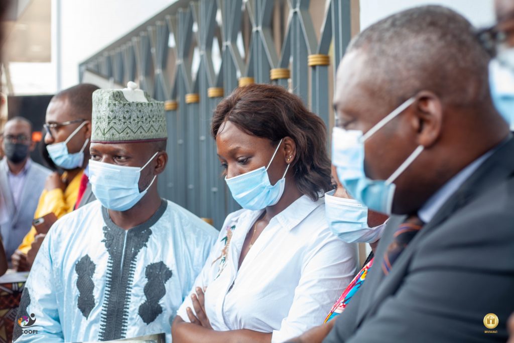 La BVMAC ouverte au public - BVMAC: Bourse des Valeurs Mobilières de l ...