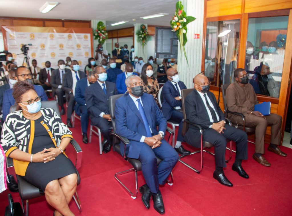 La BVMAC ouverte au public - BVMAC: Bourse des Valeurs Mobilières de l ...