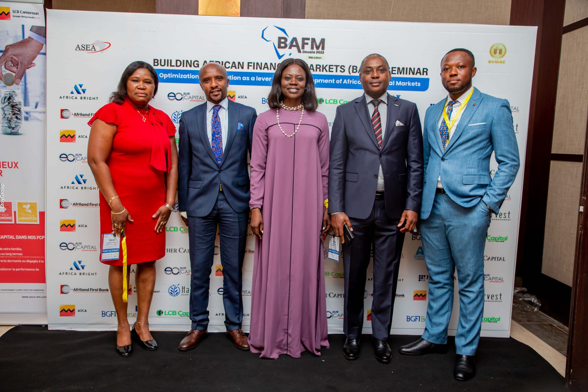 BAFM DOUALA 2022 : Louis BANGA NTOLO réussit l’ouverture de la Bourse ...